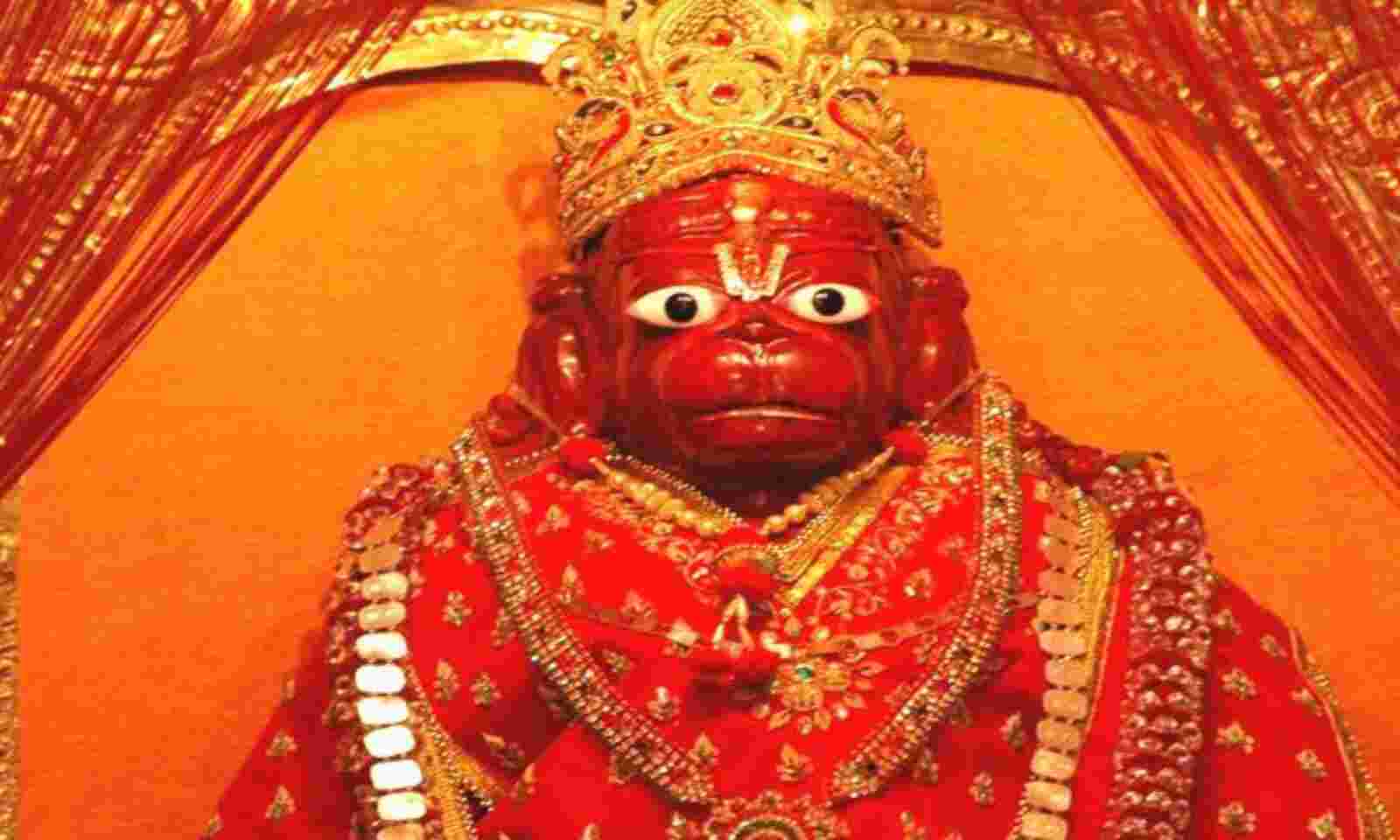 Why is vermilion cloth offered on Hanuman ji, know the reason and belief