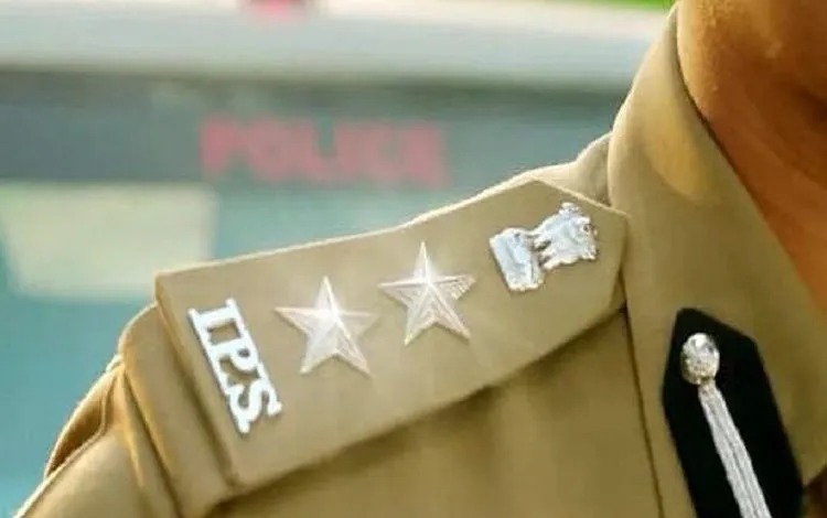 UP IPS Transfer: 18 IPS officers transferred by the government in UP ...