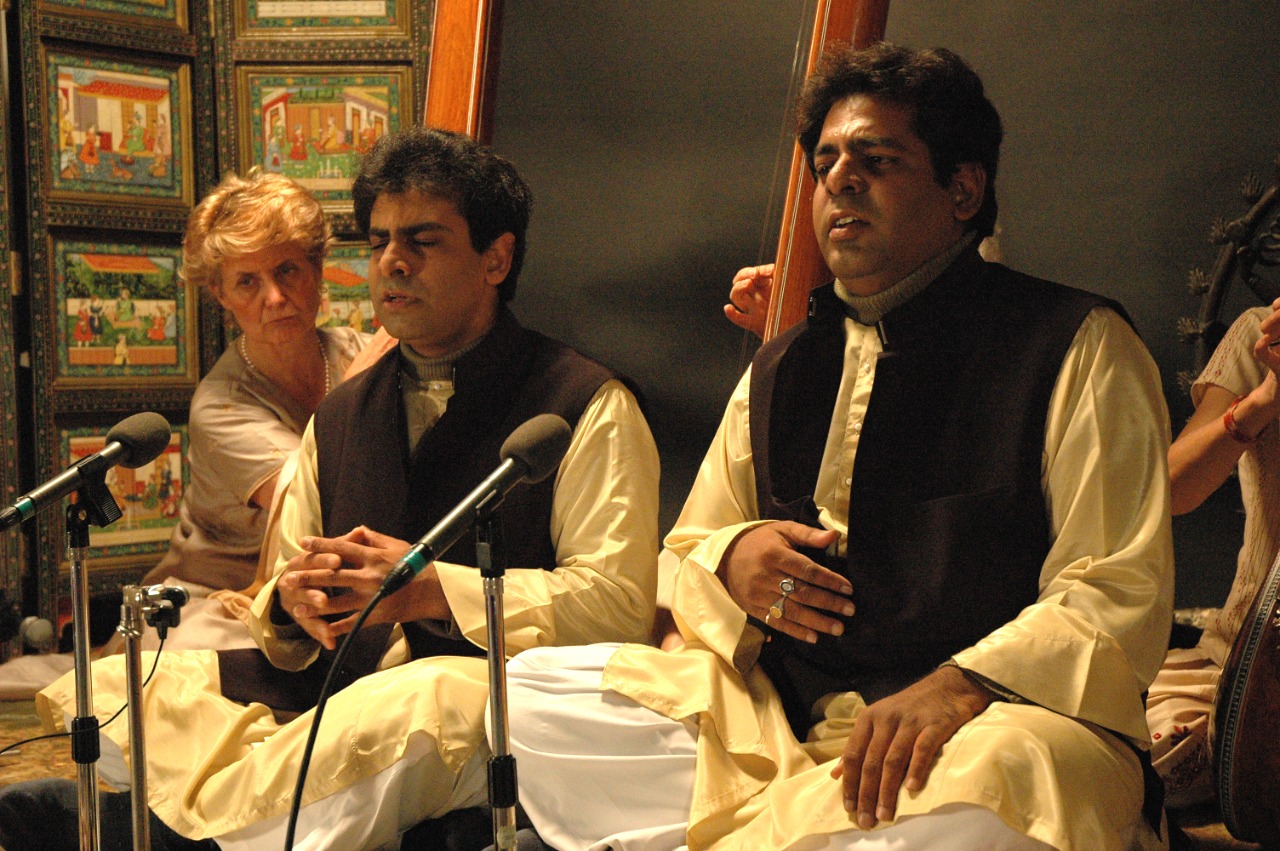 Gunijan Sangeet Samaroh today, Dagar brothers and Hullas Purohit will sing