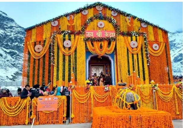 Kedarnath decorated with 20 quintal flowers