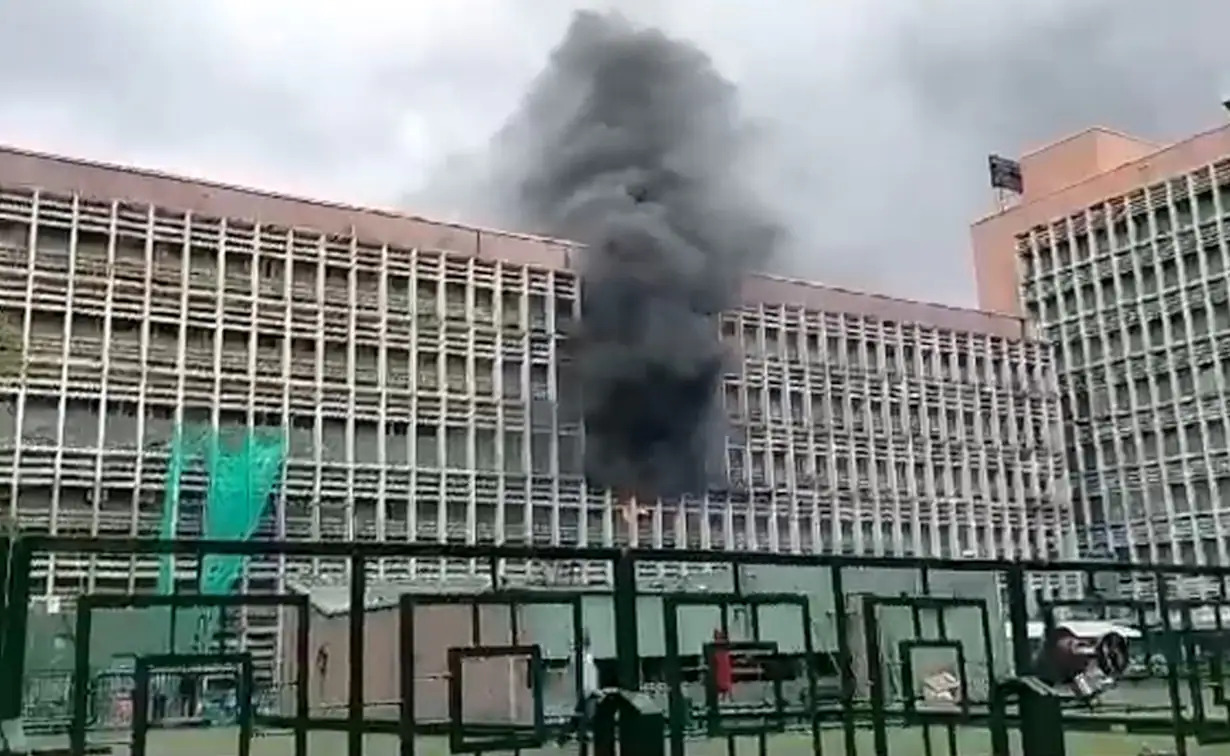 Fire breaks out in Delhi's AIIMS emergency ward, patients evacuated safely