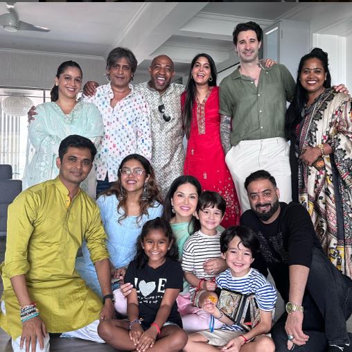 Actress Sunny Leone celebrated Rakshabandhan with family, Sunny looked ...