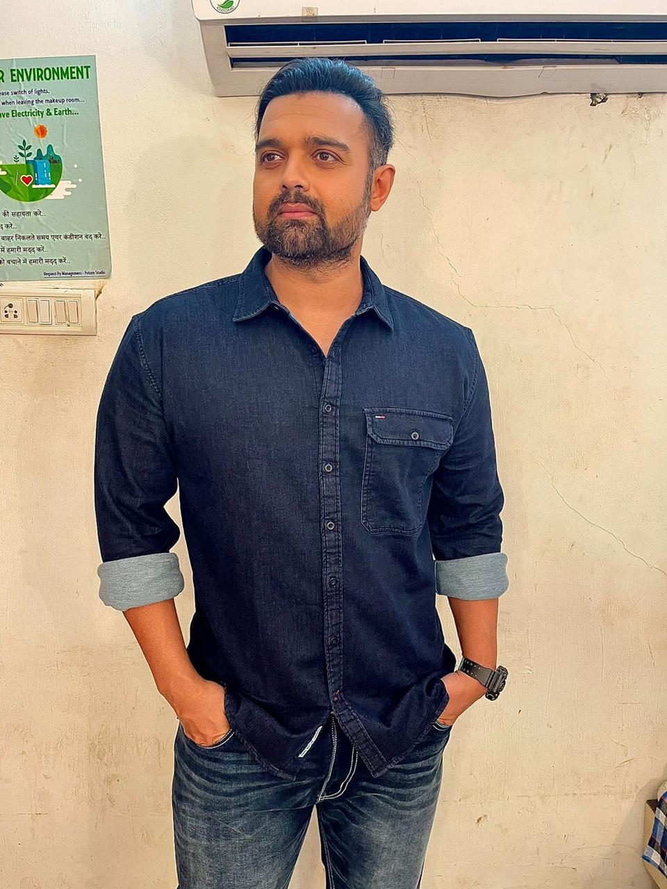 Mahaakshay Chakraborty aka Mimoh ready to debut in Tollywood