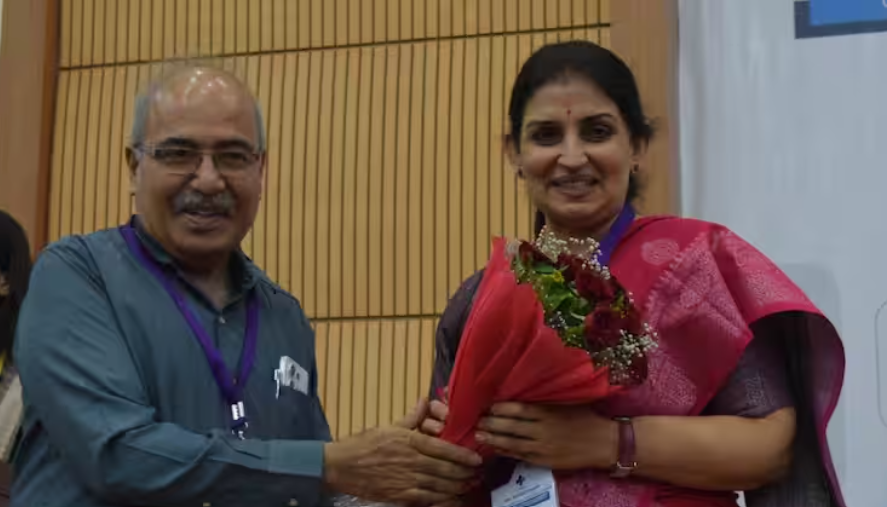 IAS Sujata Saunik became the first woman Chief Secretary of Maharashtra ...